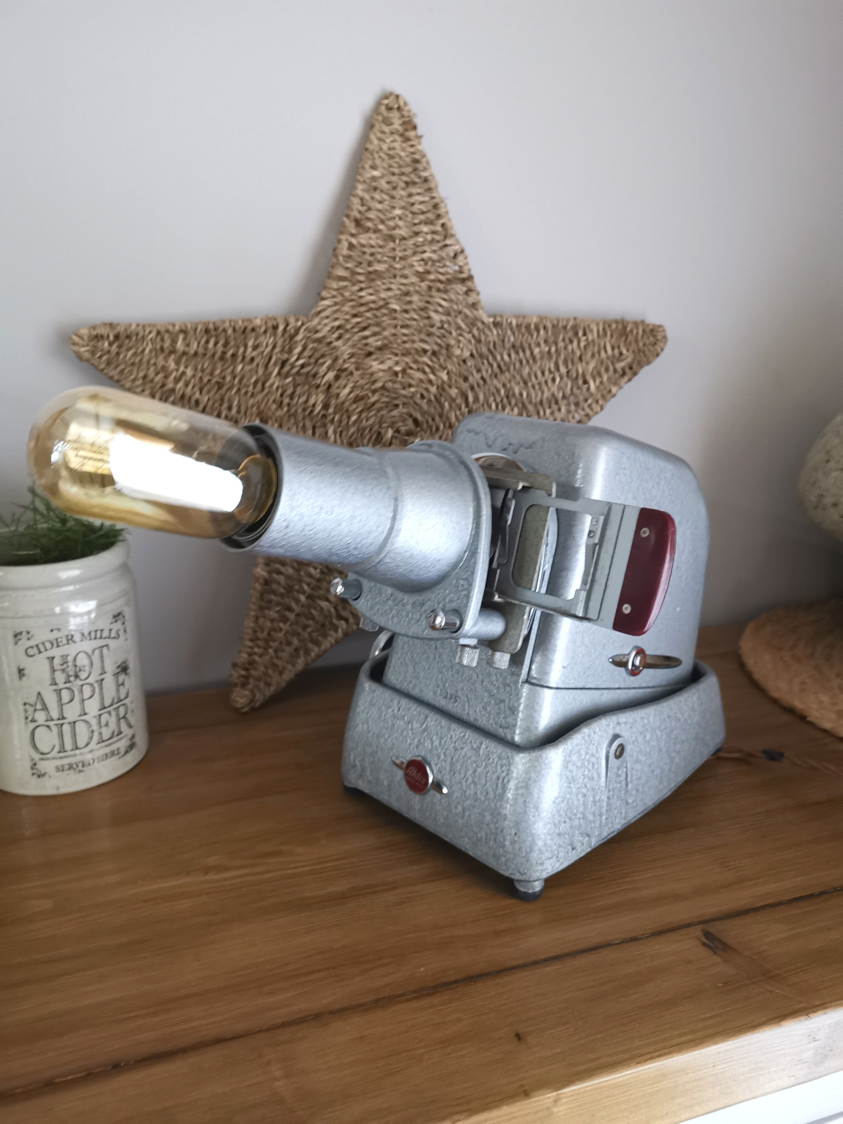 Vintage slide projector light – WomblesCrafts