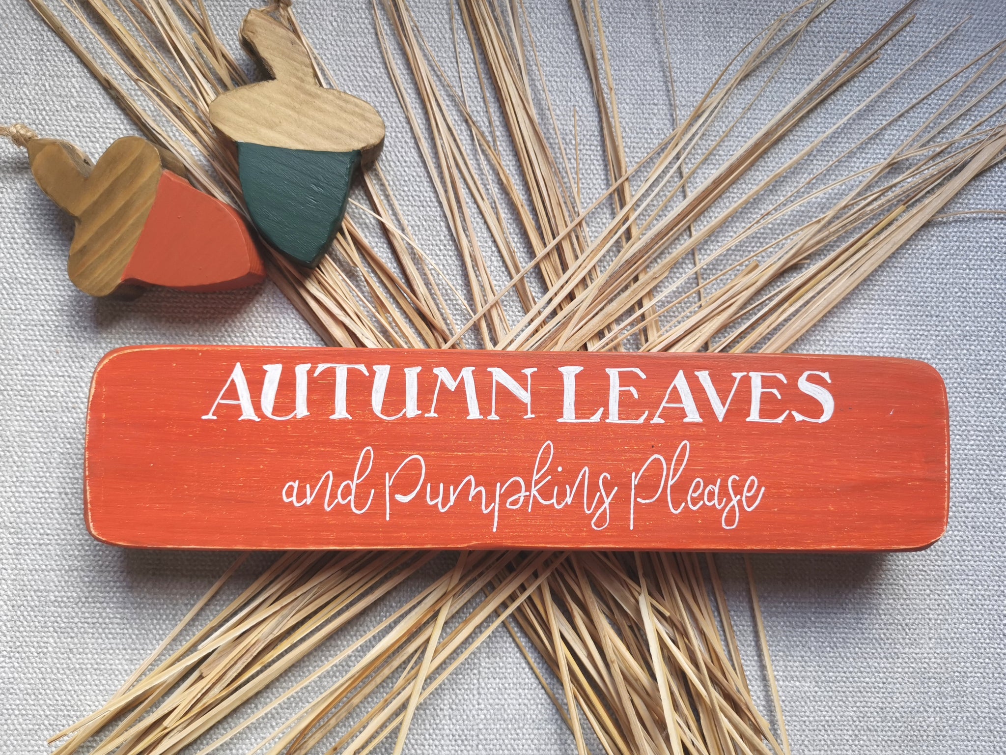 Wooden Autumn Leaves Handmade Sign – WomblesCrafts